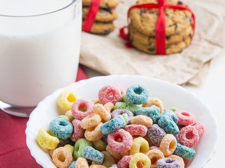 40 Foods That Start With F: Fast Foods, Snacks, and More