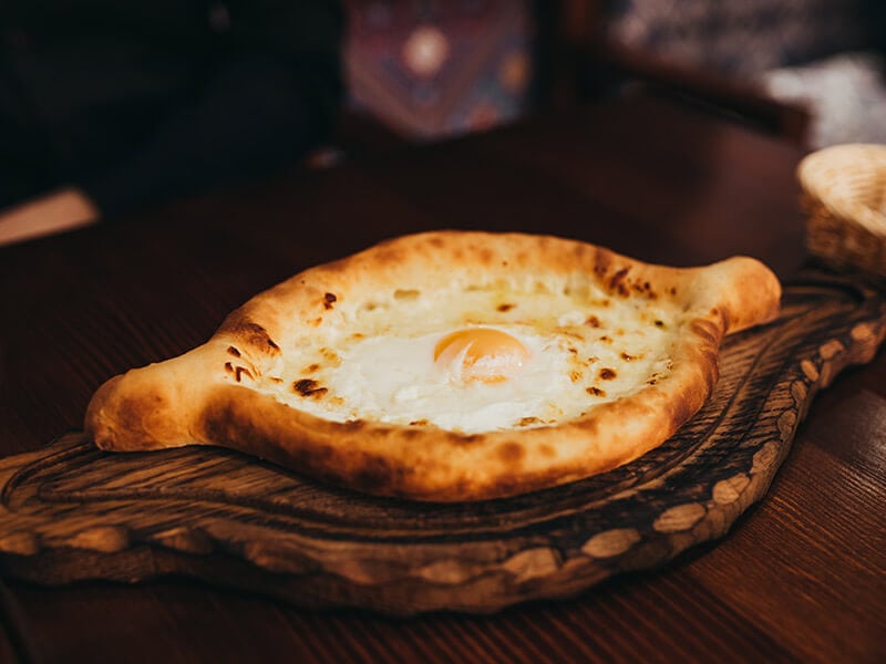 22 Must-Try Georgian Foods and Dishes: Popular Picks
