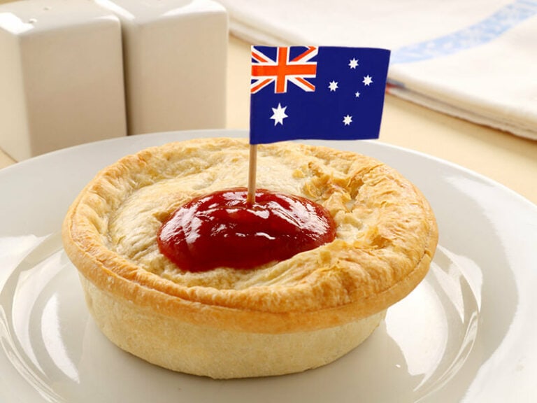 25 Popular Australian Dishes: Traditional and Unique Foods