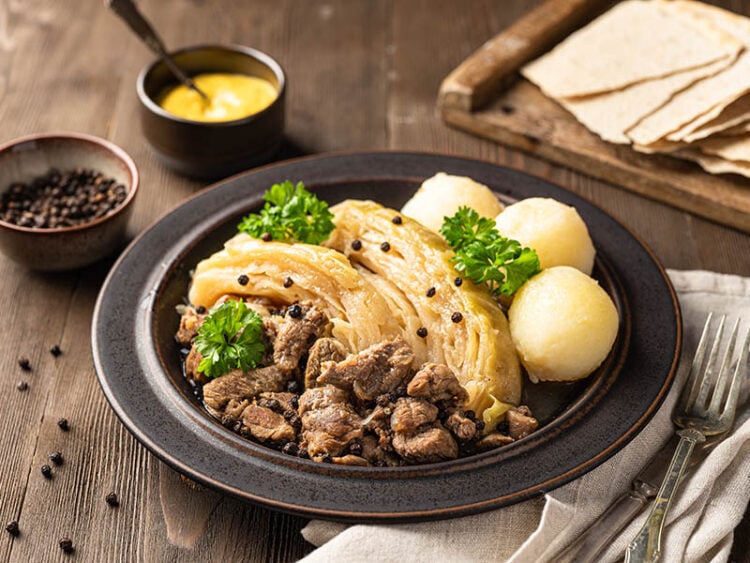 23 Classic Norwegian Dishes to Try