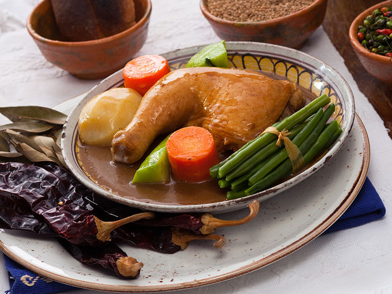 26 Guatemalan Dishes: Traditional, Street Food, and Desserts