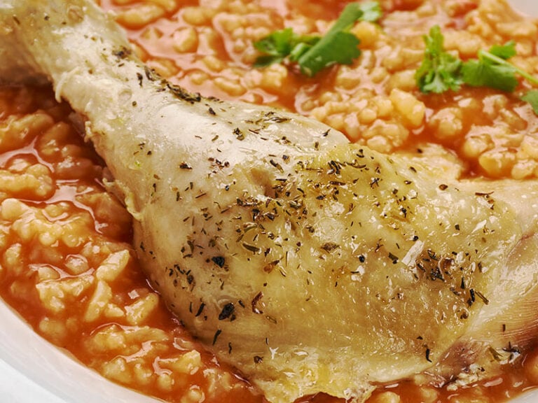 26 Guatemalan Dishes: Traditional, Street Food, and Desserts