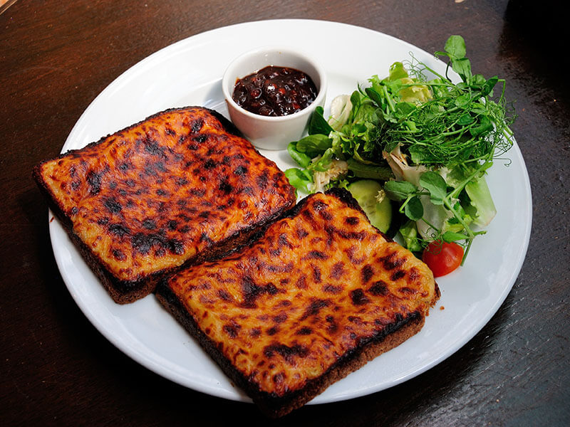 19 Welsh Food: Traditional, Popular, and Common Dishes
