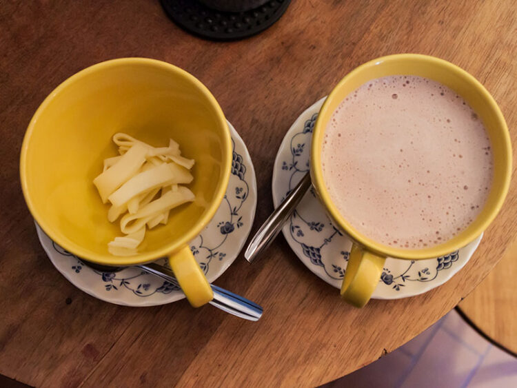 20 Classic and Famous Colombian Beverages to Taste