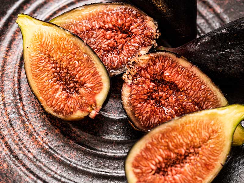 19 Famous Spanish Fruits With Names and Characteristics