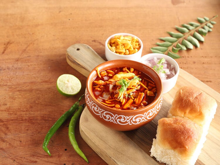 25 Maharashtrian Dishes: Unique Dishes and Vegetarian Foods