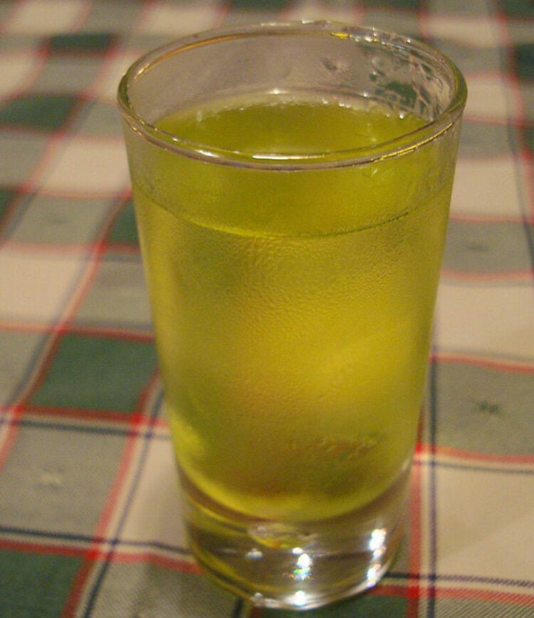 20 Traditional Spanish Beverages: Rich History and Culture