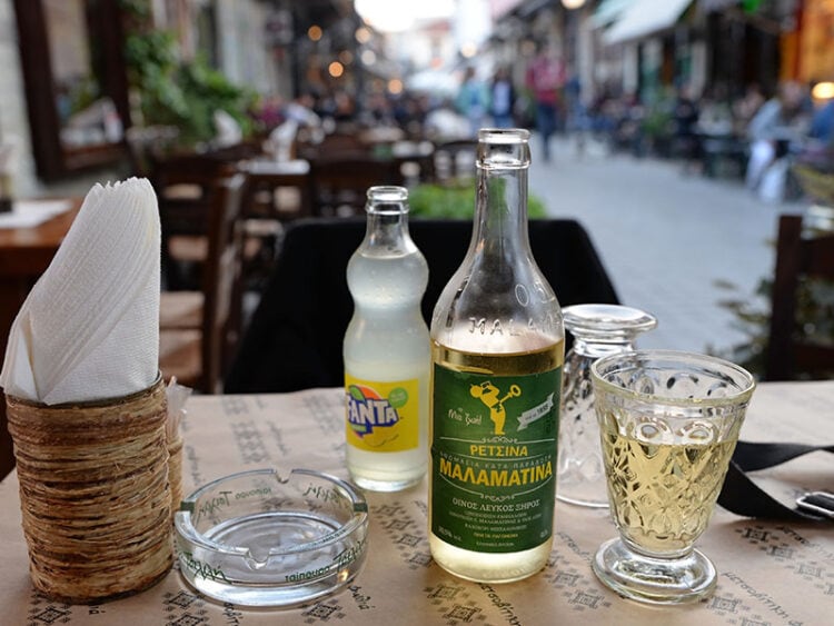 21 Popular Greek Beverages: Traditional and Unique Picks