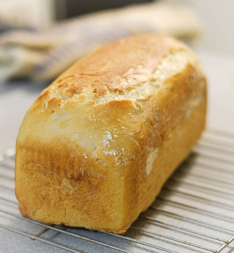 13 Different Types of Sandwich Bread to Know