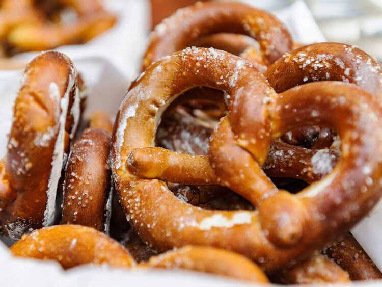 16 Types of Snack Foods: Flavorful Treats for Quick Meals