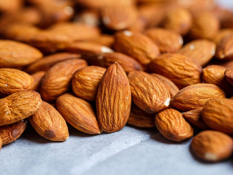 25 Popular Foods That Are Brown with Diverse Taste Profiles