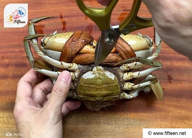 How to Clean Fresh Crabs: A Complete Guide