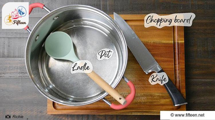 Nước Lèo Recipe (Vietnamese Pork Bone Broth)