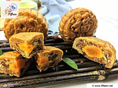 Bánh Trung Thu Nhân Thập Cẩm Recipe (Vietnamese Mooncake)