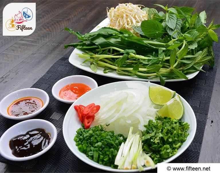What Herbs and Garnish are in Vietnamese Pho?