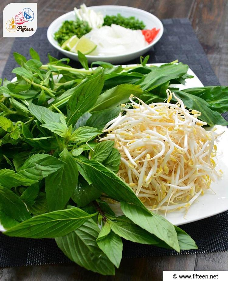 What Herbs and Garnish are in Vietnamese Pho?