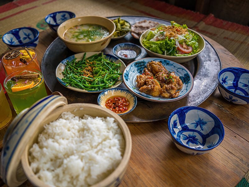 Typical Vietnamese Family Meals: Factors and Popular Dishes
