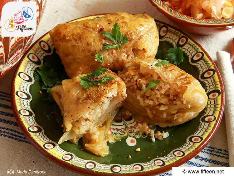 Sarmi Recipe (Bulgarian Stuffed Cabbage Leaves)