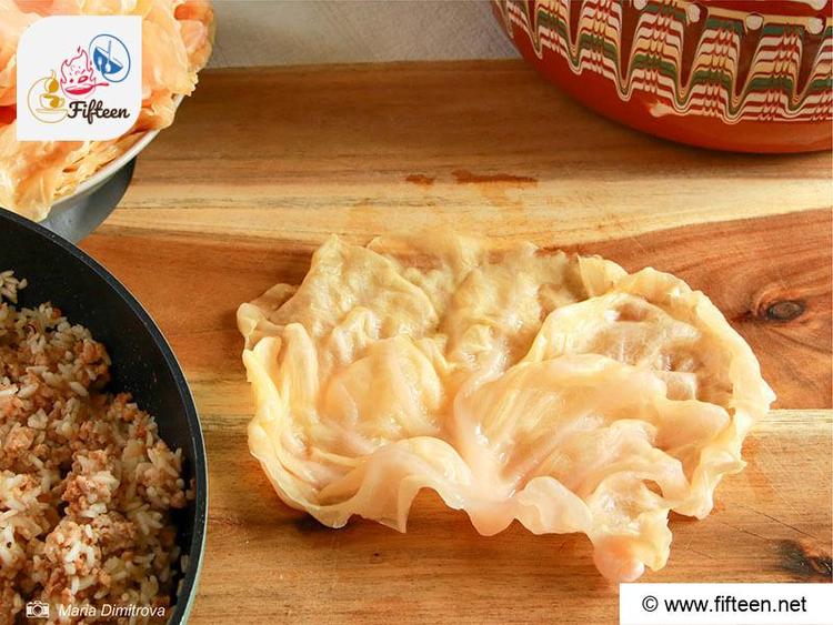 Sarmi Recipe (Bulgarian Stuffed Cabbage Leaves)