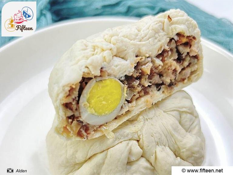 Bánh Bao Recipe (Vietnamese Steamed Pork Buns)