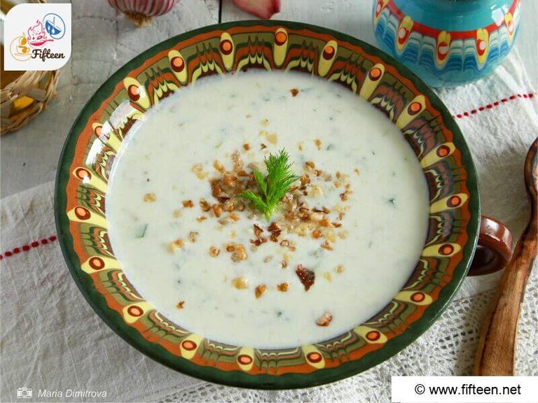 Tarator Recipe (Bulgarian Cold Cucumber Soup)