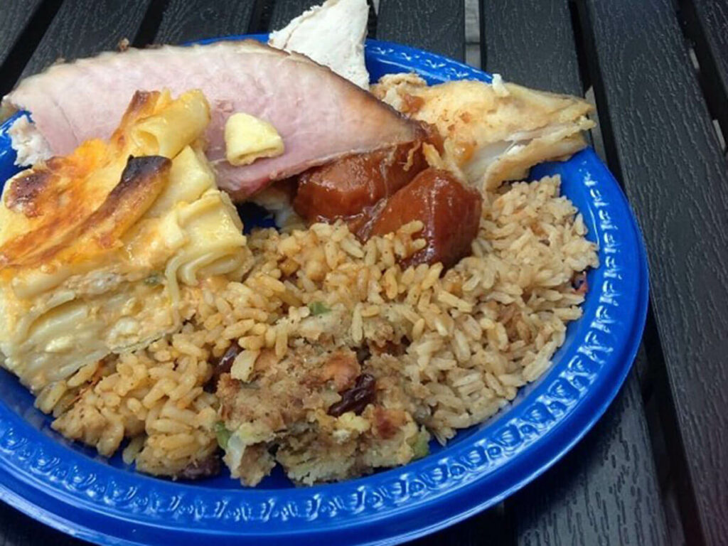 21 Traditional Bahamian Dishes and Foods to Try