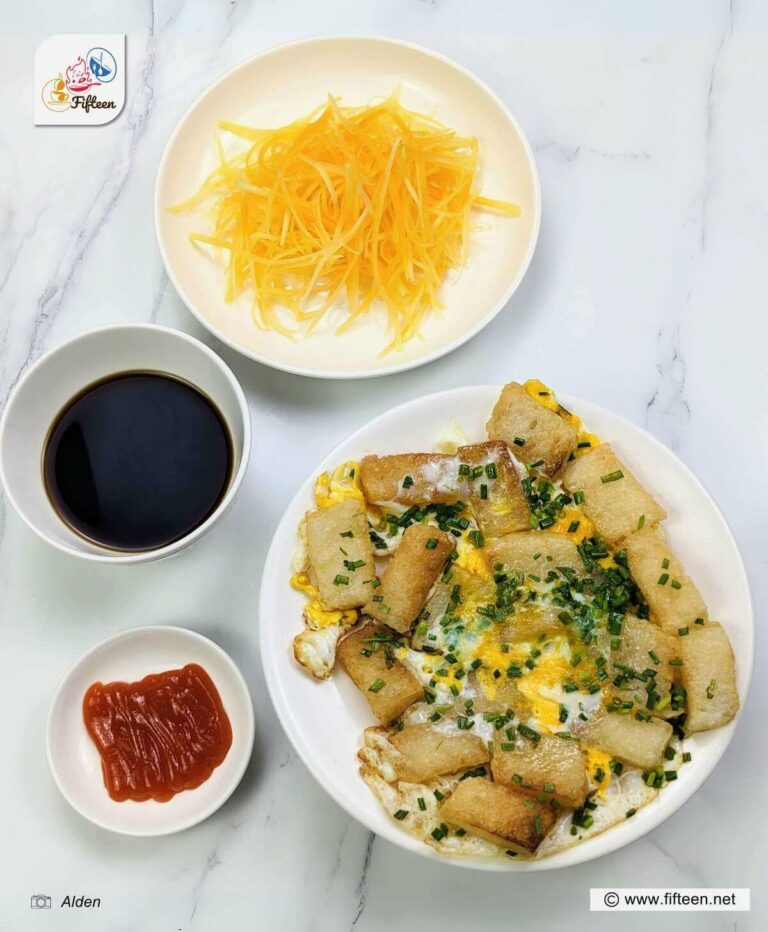 Bánh Bột Chiên Recipe: Vietnamese Crunchy and Soft Flour Cakes
