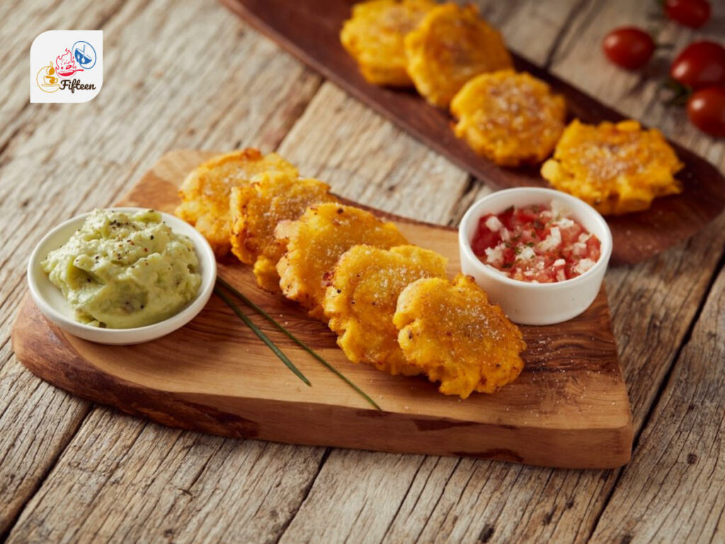 27 Famous Costa Rican Traditional Dishes and Street Foods