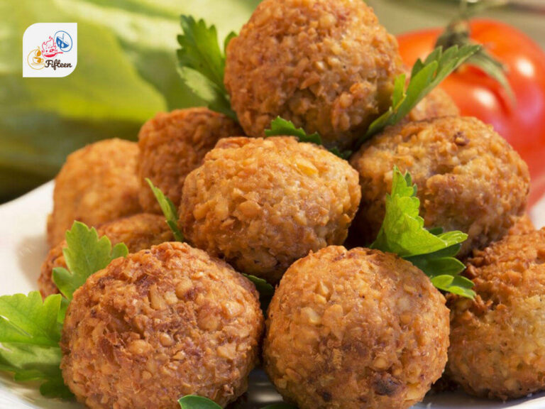 22 Famous Jordanian Dishes: Traditional, Street Food & Exotic