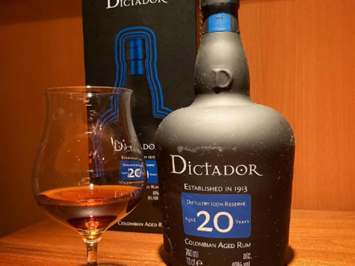 20 Classic and Famous Colombian Beverages to Taste
