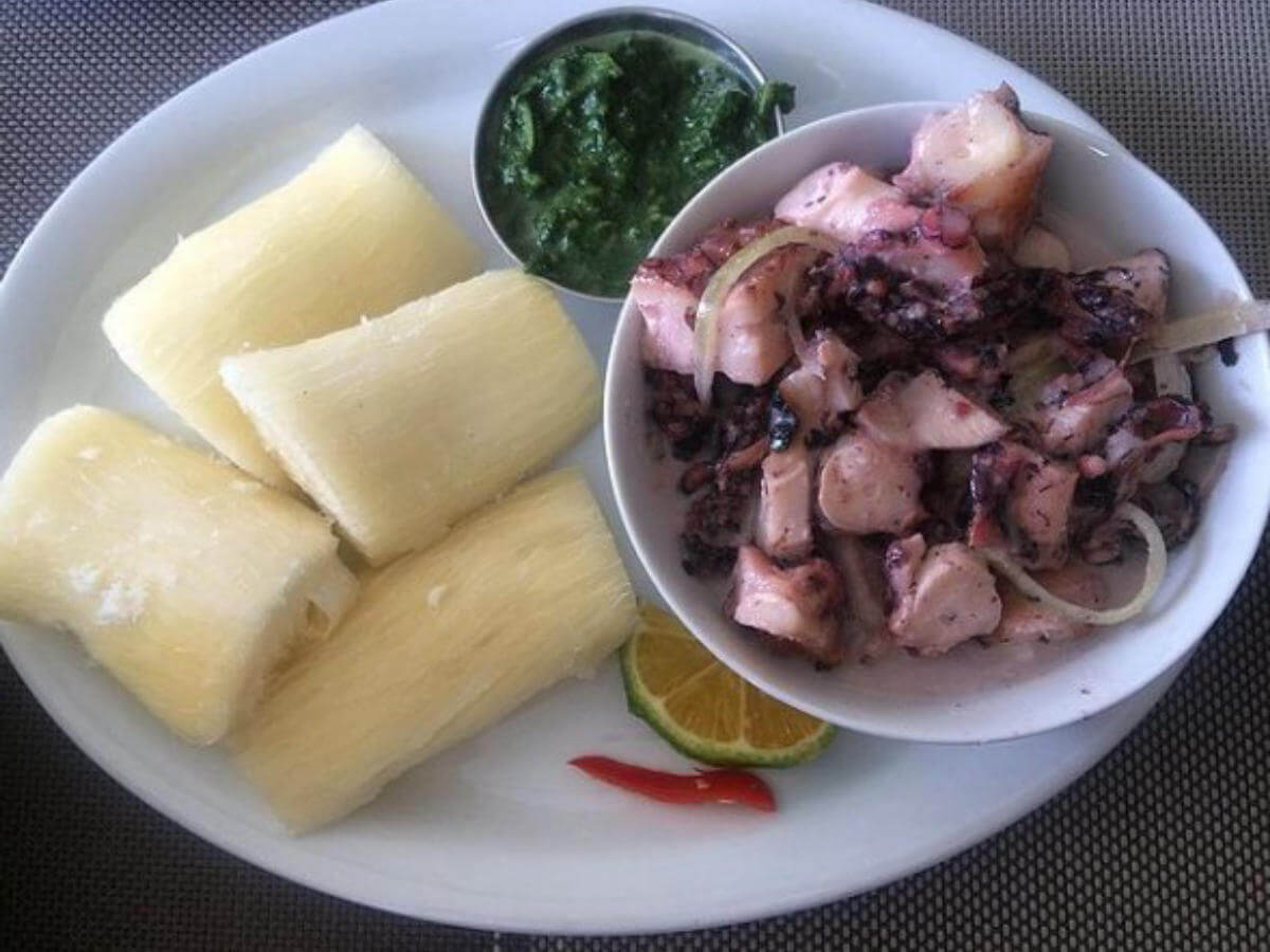 19 Traditional Fijian Dishes and Food Culture