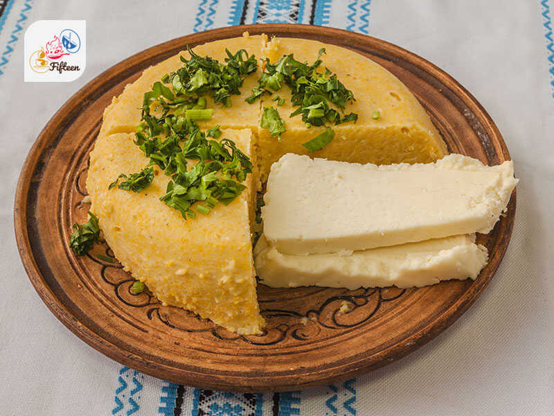 20 Famous Moldovan Dishes: Traditional Food and Desserts