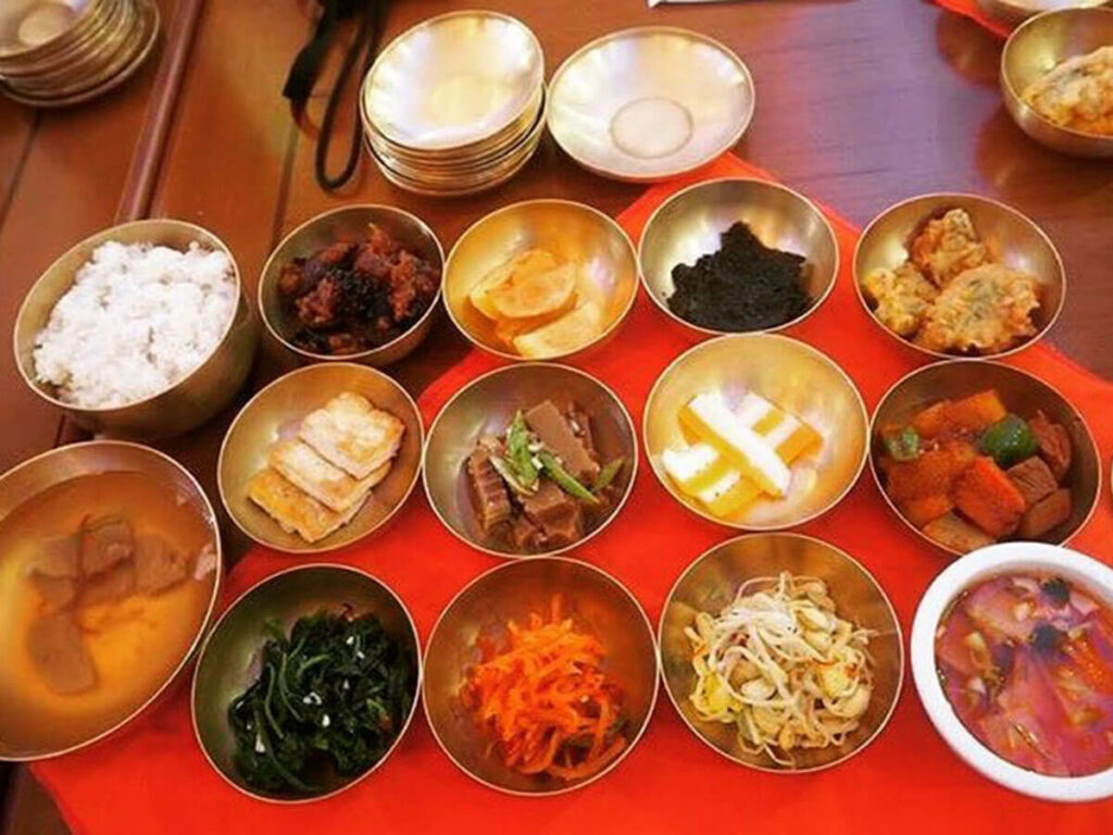 13 Famous North Korean Dishes and Traditional Foods
