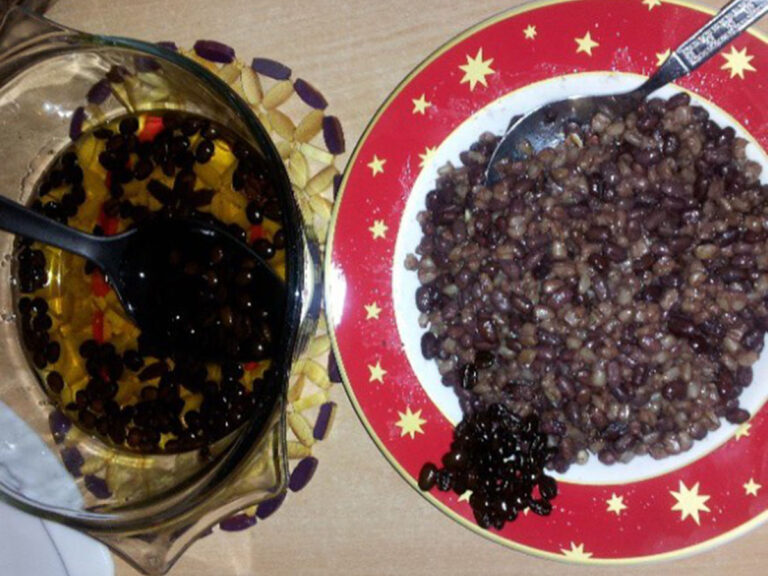 19 Popular Food of Somalia Featuring Tasty Dishes