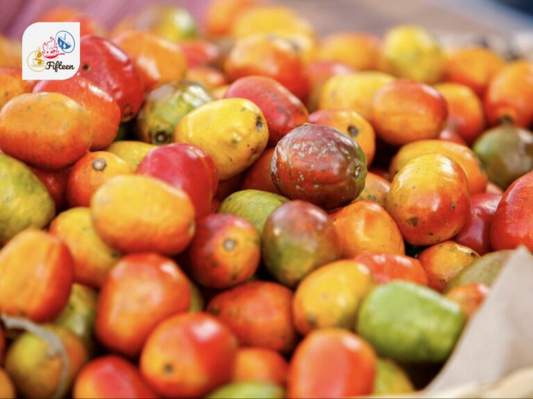 32 Native and Popular Central American Fruits to Try