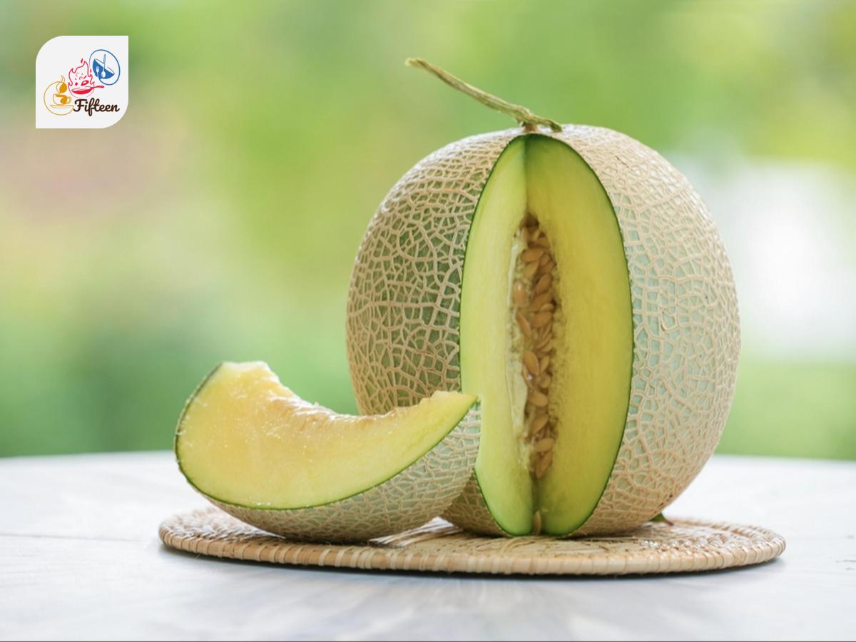 15 Popular Middle Eastern Fruits: Native & Non-native Choices