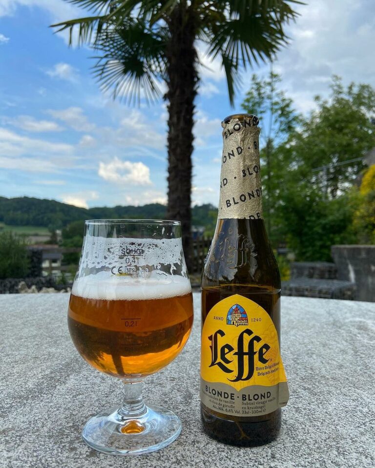 Belgian Beverages: 28 Famous Drink Options