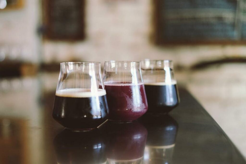 Belgian Beverages: 28 Famous Drink Options