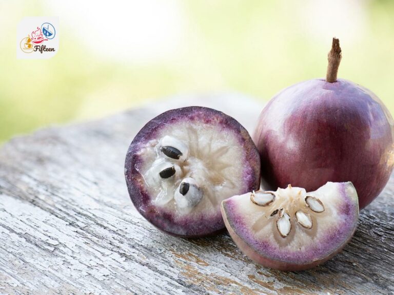Purple Fruits: 22 Different Types of Fruits